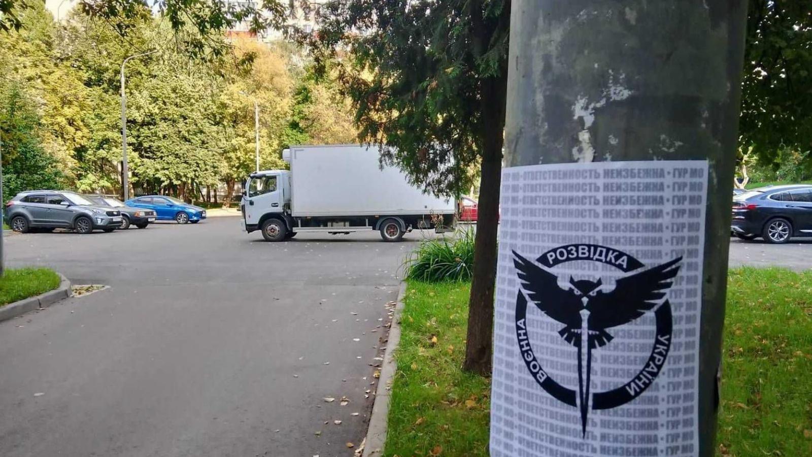 Utcai matricákat ragasztott ki Moszkva több pontján az ukrán ...